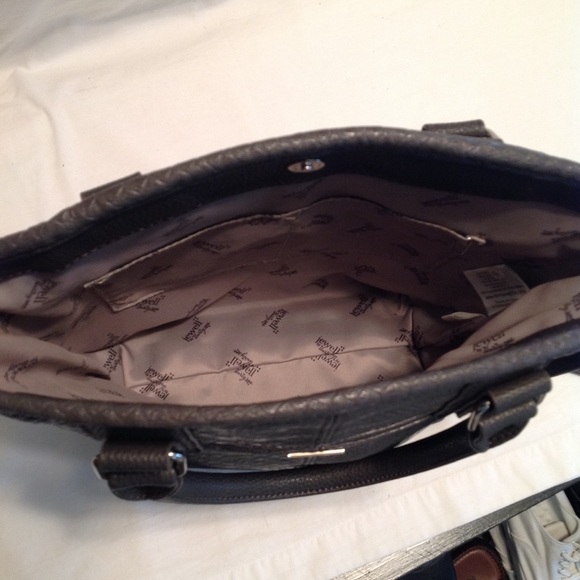 thirty-one | Bags | Jewell Thirty One City Charcoal Color Hand Bag ...